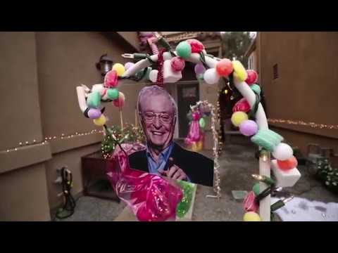 Costa Mesa man turns home into a Christmas 'Winter PUNderland ...