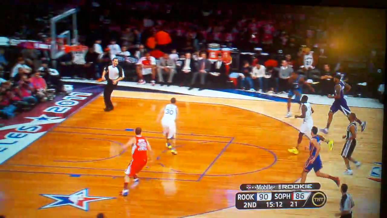 Bounce pass from John Wall to Blake Griffin - YouTube