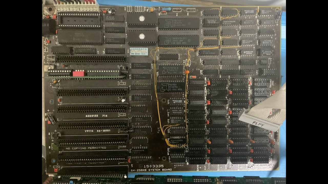 IBM PC/XT 5160 motherboard plays games - YouTube