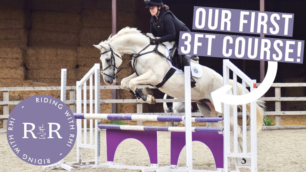 OUR FIRST 3FT CLASS ! SHOW JUMPING VLOG UK | RIDING WITH RHI - YouTube