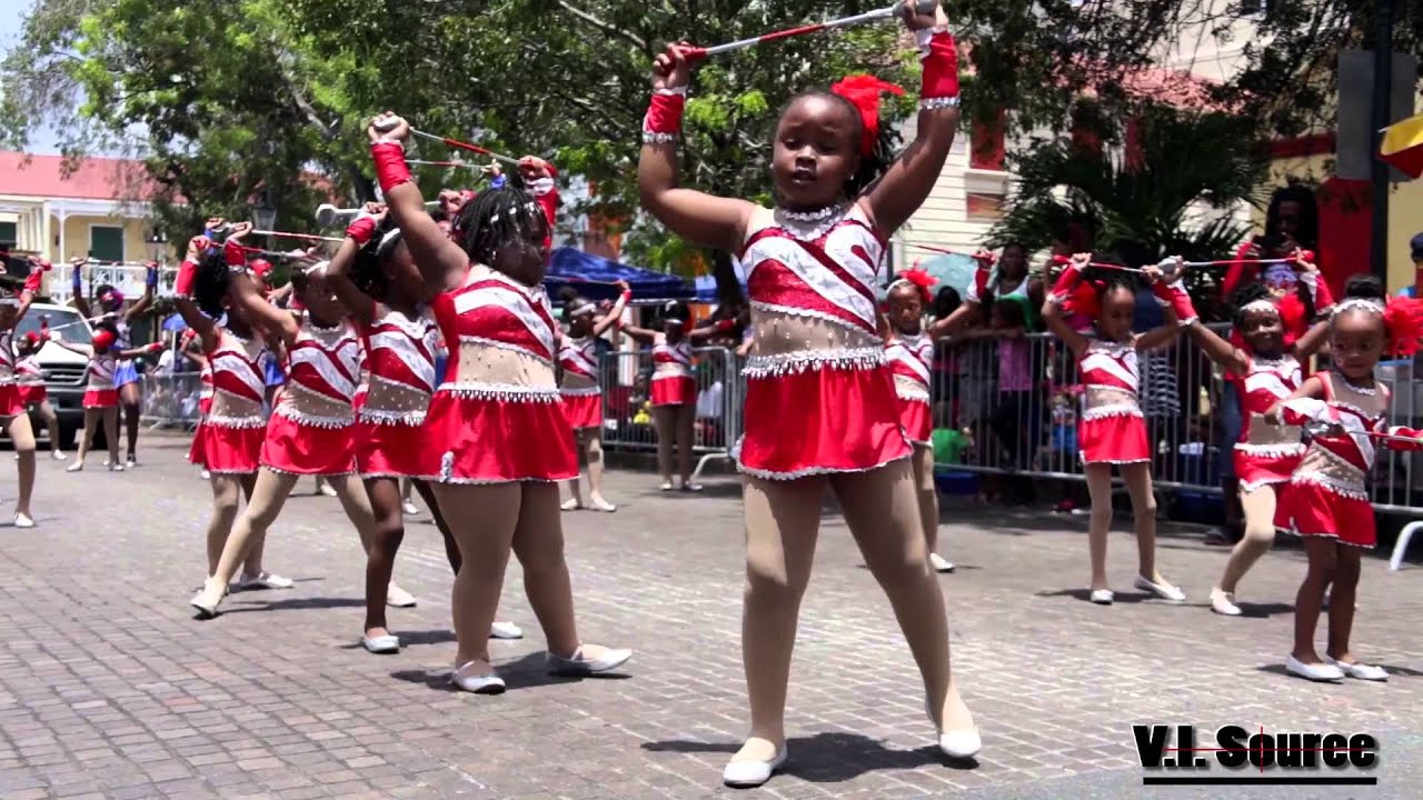 2015 Children's Carnival Parade - YouTube