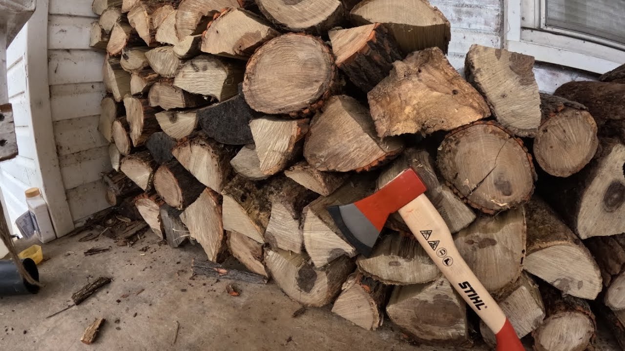 Stacking and splitting wood!!! - YouTube