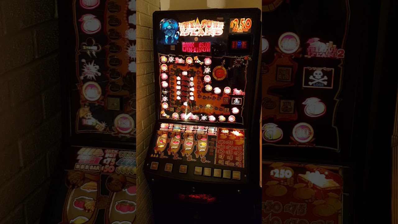 Treasure Island Fruit machine Hi-lo gamble - YouTube