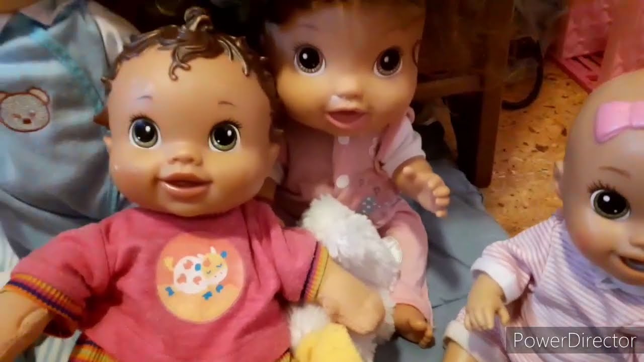 Lily Has A Sleepover - YouTube