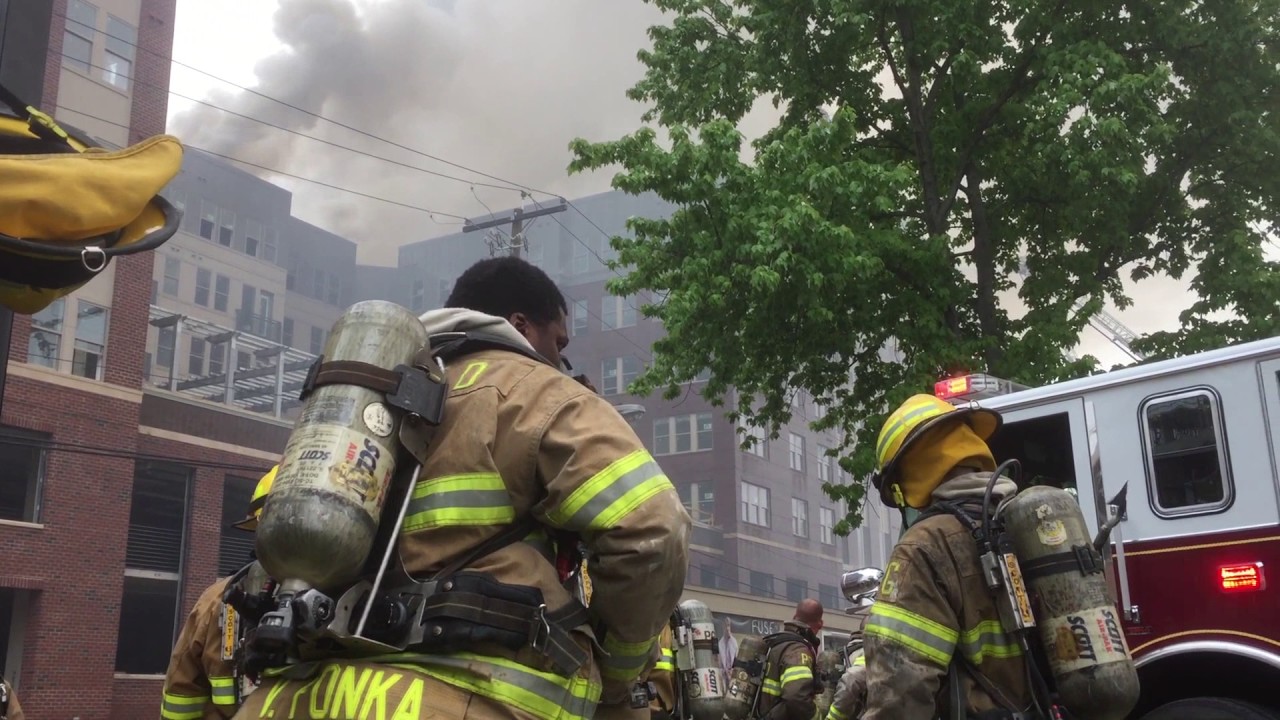 5-alarm College Park fire fills sky with smoke, shuts down major road ...