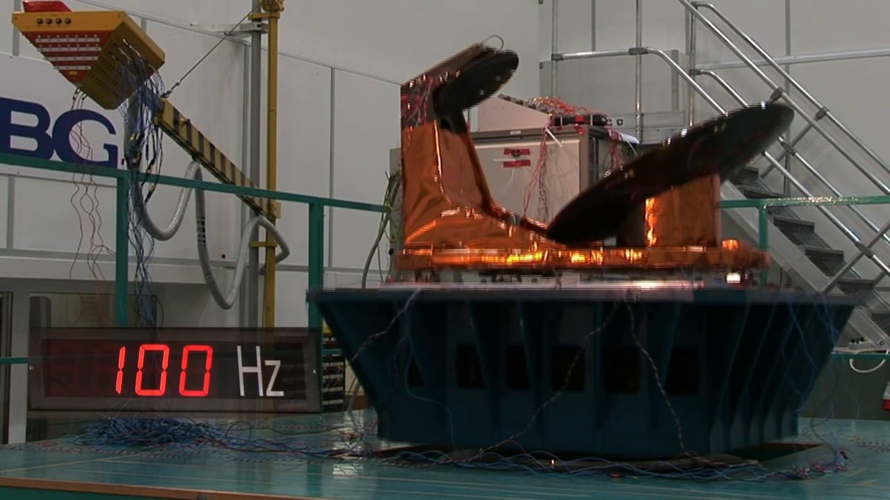 Top Deck Antenna Vibration Test (11/2010) - YouTube