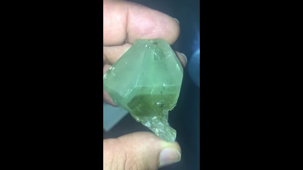 Klorit Kuvars Kristali - Www.trgemoloji.com - YouTube