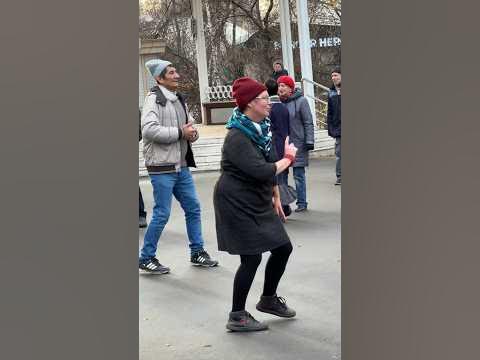 Эмоции через танец #танцы #танцплощадка #Сокольники - YouTube