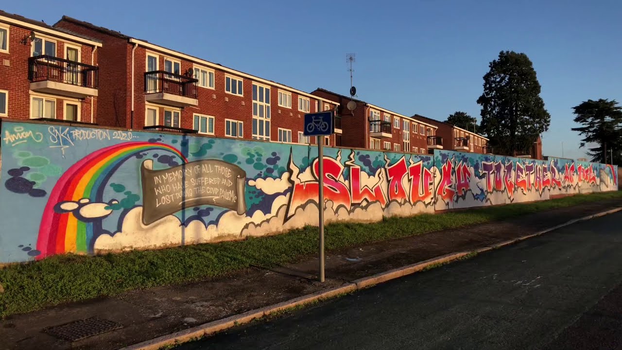 Mural to honours NHS struggle and lives lost in Pandemic - YouTube