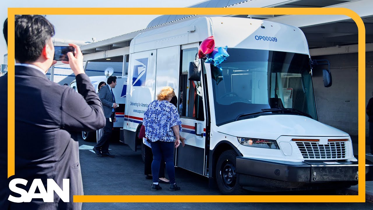 New modern mail trucks begin arriving in American cities - YouTube
