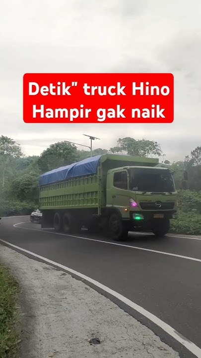 Inilah detik-detik mobil truk HINO jalan tanjakan #drivertruk #tanjakanextreme #shorstvidio # ...