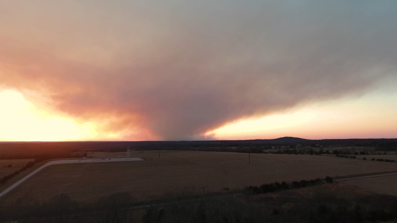 Aerial video of controlled burn in Missouri - YouTube