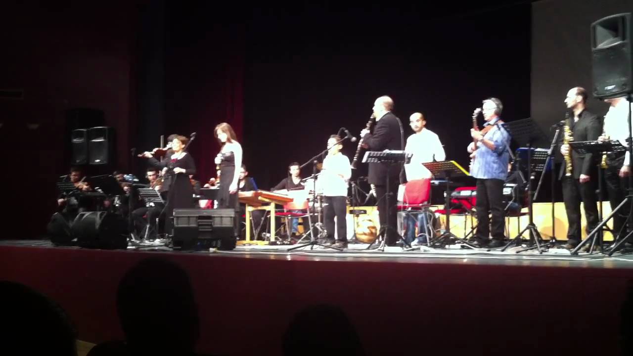 ARETI KETIME & DILEC KOC-BOSPORITISSA (GIANITSA 10-04-2011) - YouTube