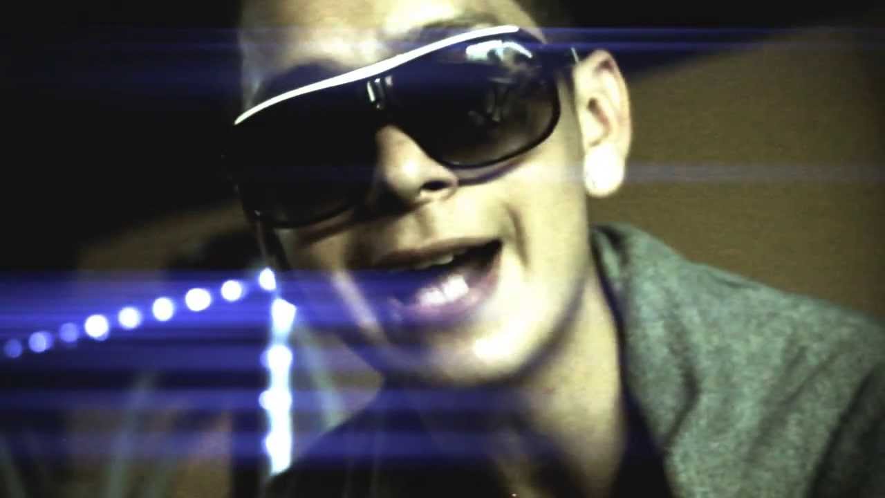 Johnny Strike - Paraiso y Luna VIDEOCLIP OFICIAL - YouTube
