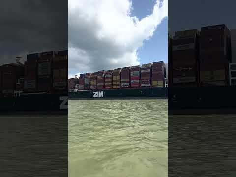 Huge Zim ship in the Panama Canal, Panama 🇵🇦