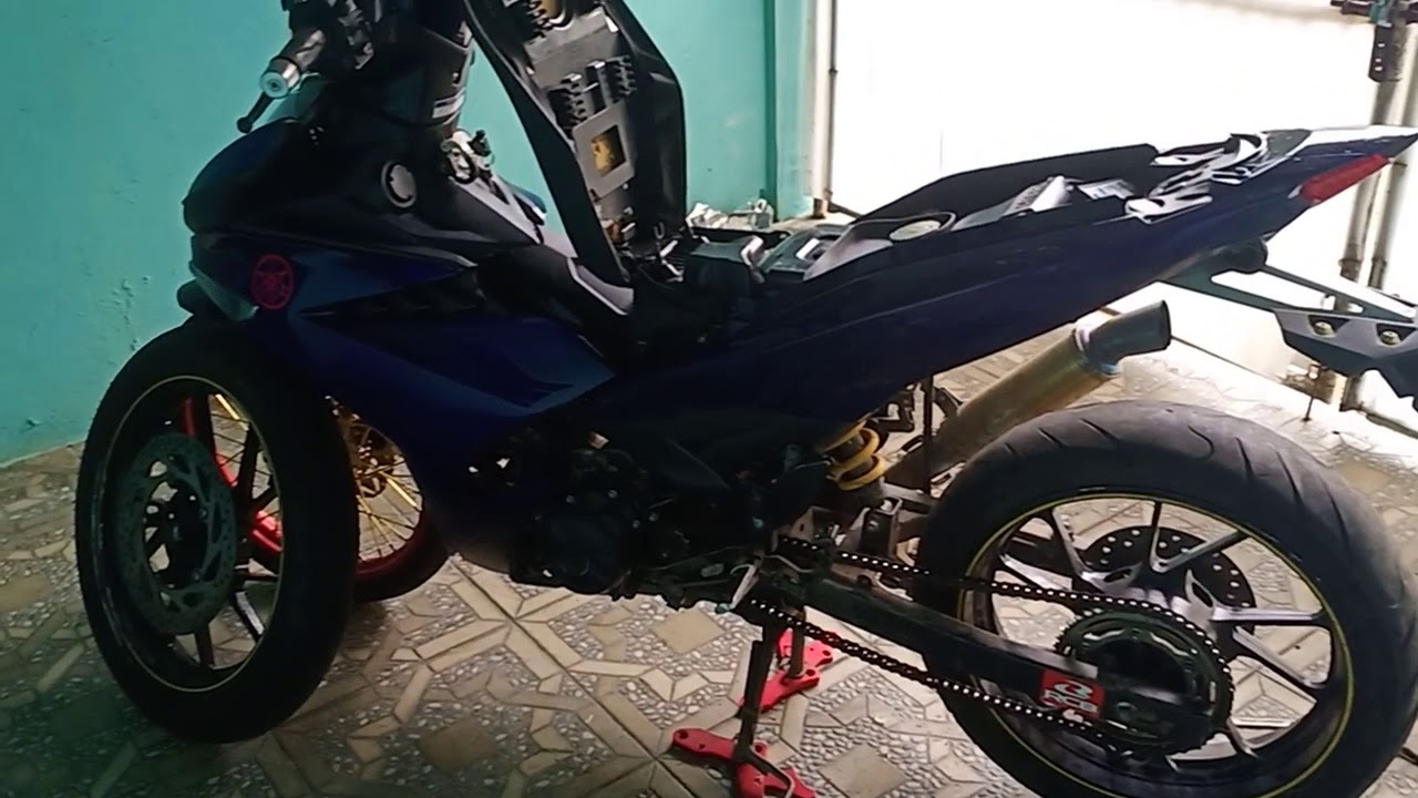 Velg r15 di yamaha mx king #y15 #mxkinggambot - YouTube