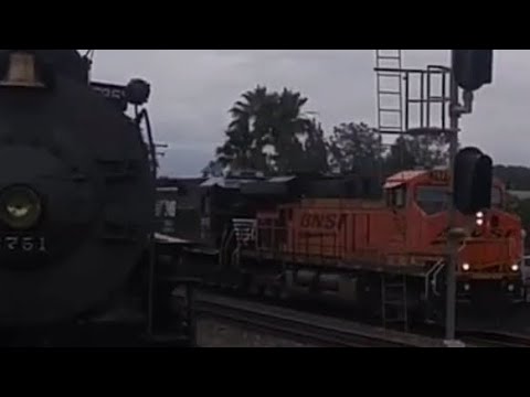 Throwback: BNSF 7527 Leads Z Train through fullerton with NS 8870 ...