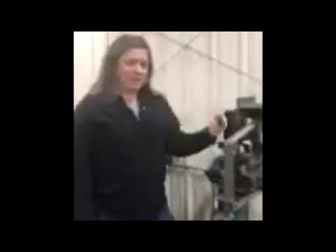 Stephen Bader B3 Knife Maker - YouTube