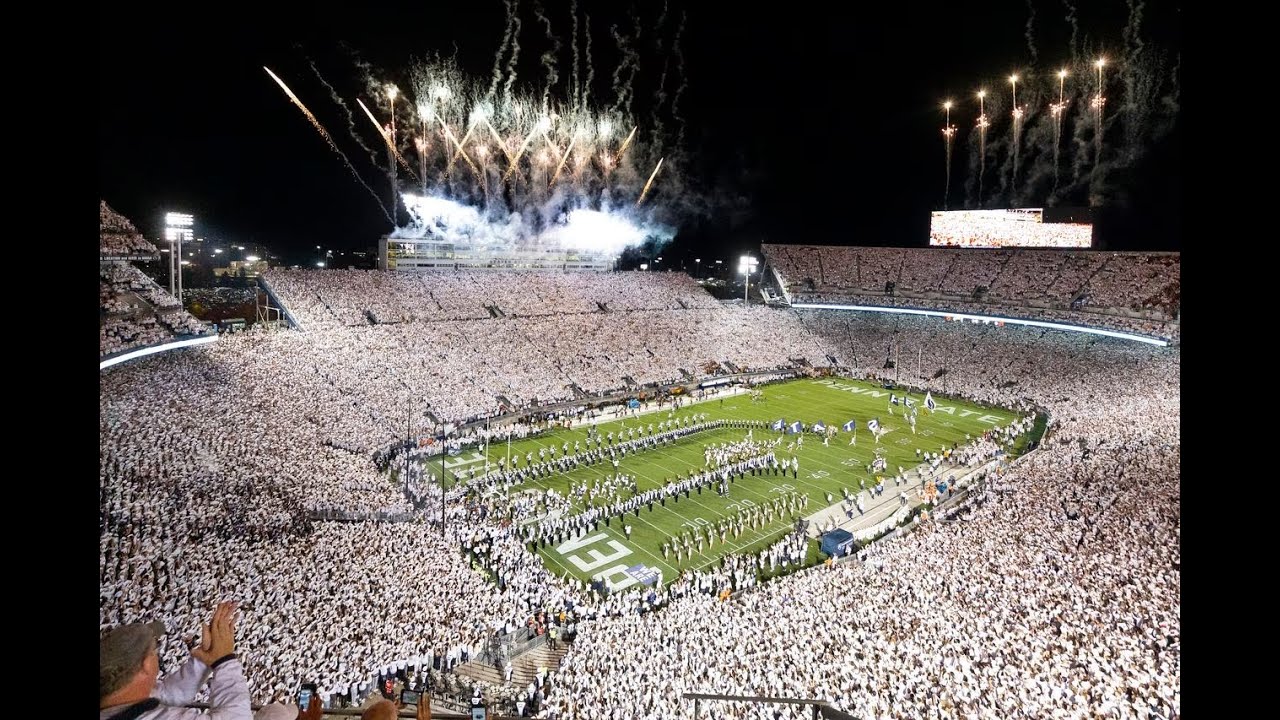 Best Crowd Moments and Traditions of College Football Fans- 2023 Hype ...