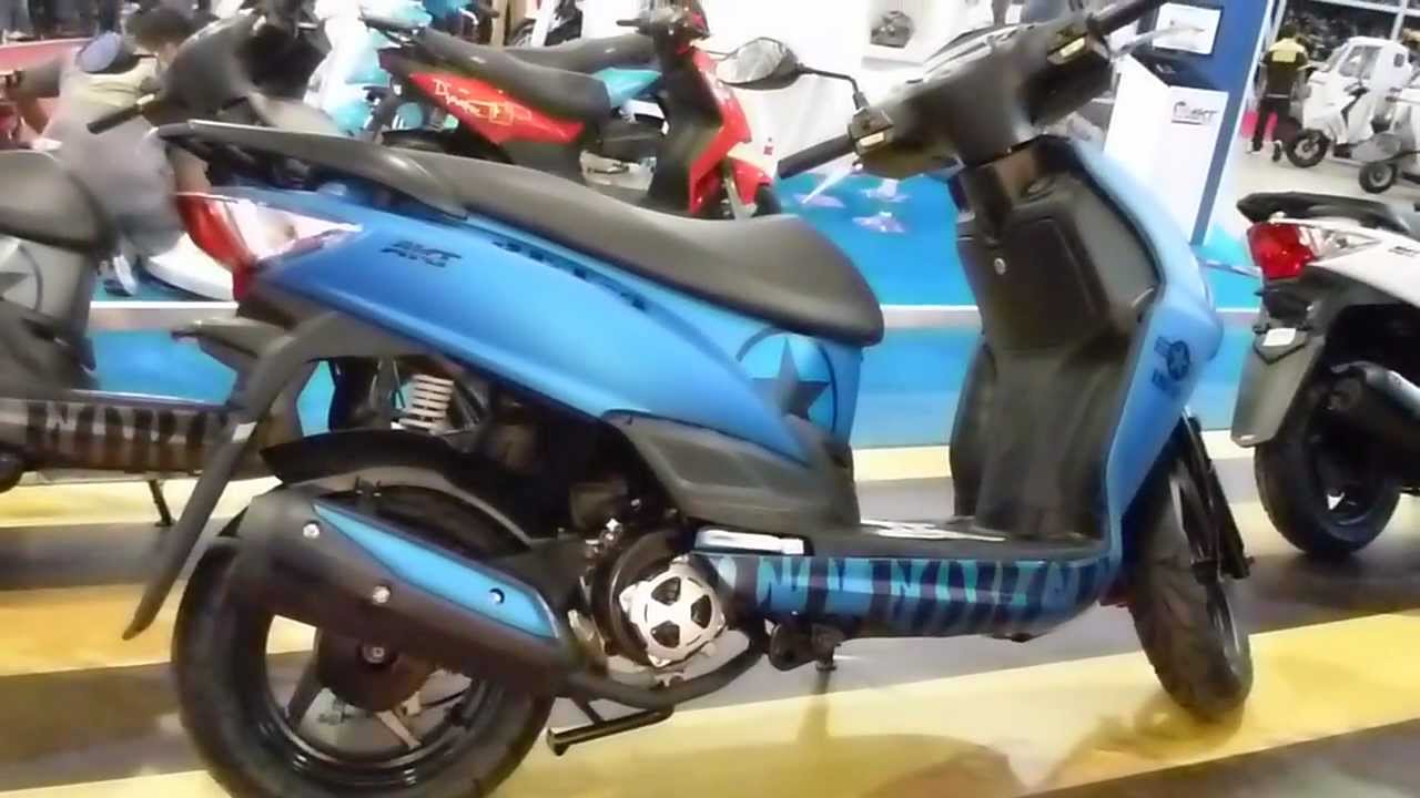 AKT Jet 4 125 azul 2013 colombia - YouTube