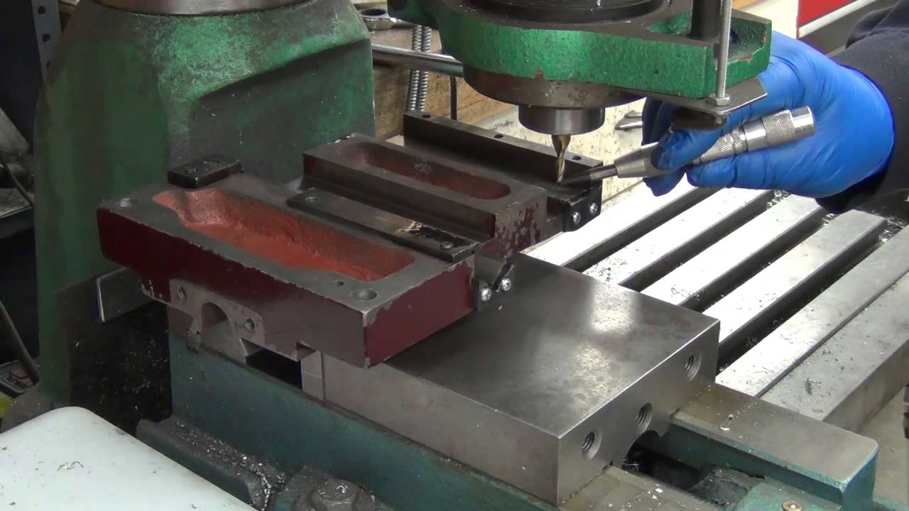 CNC Lathe Fix pt5 - Saddle work - YouTube