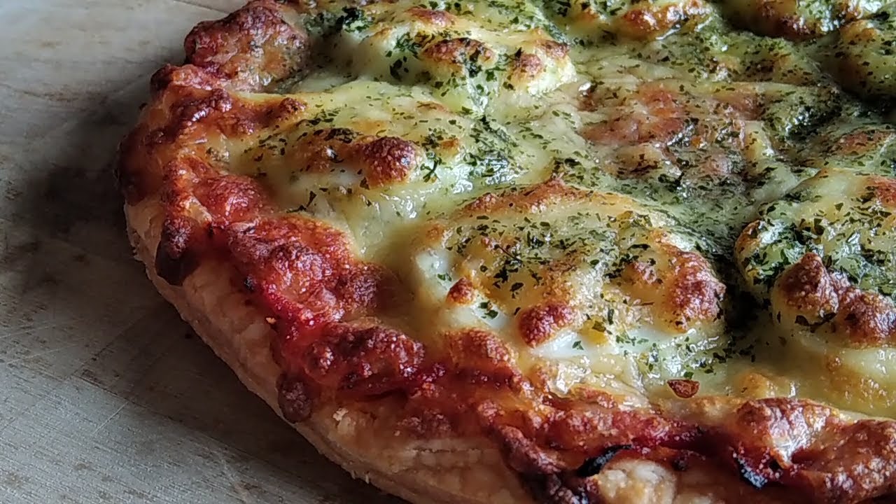 Filo Pastry Pizza with Boiled Egg | Noko's Kitchen - YouTube
