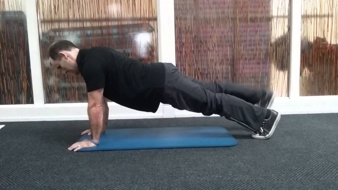 High Plank Alternating Leg Lift - YouTube