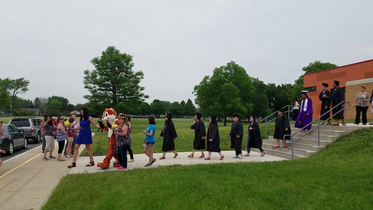 5th Grade Clap-out & Senior Walk 2018 part 3 - YouTube