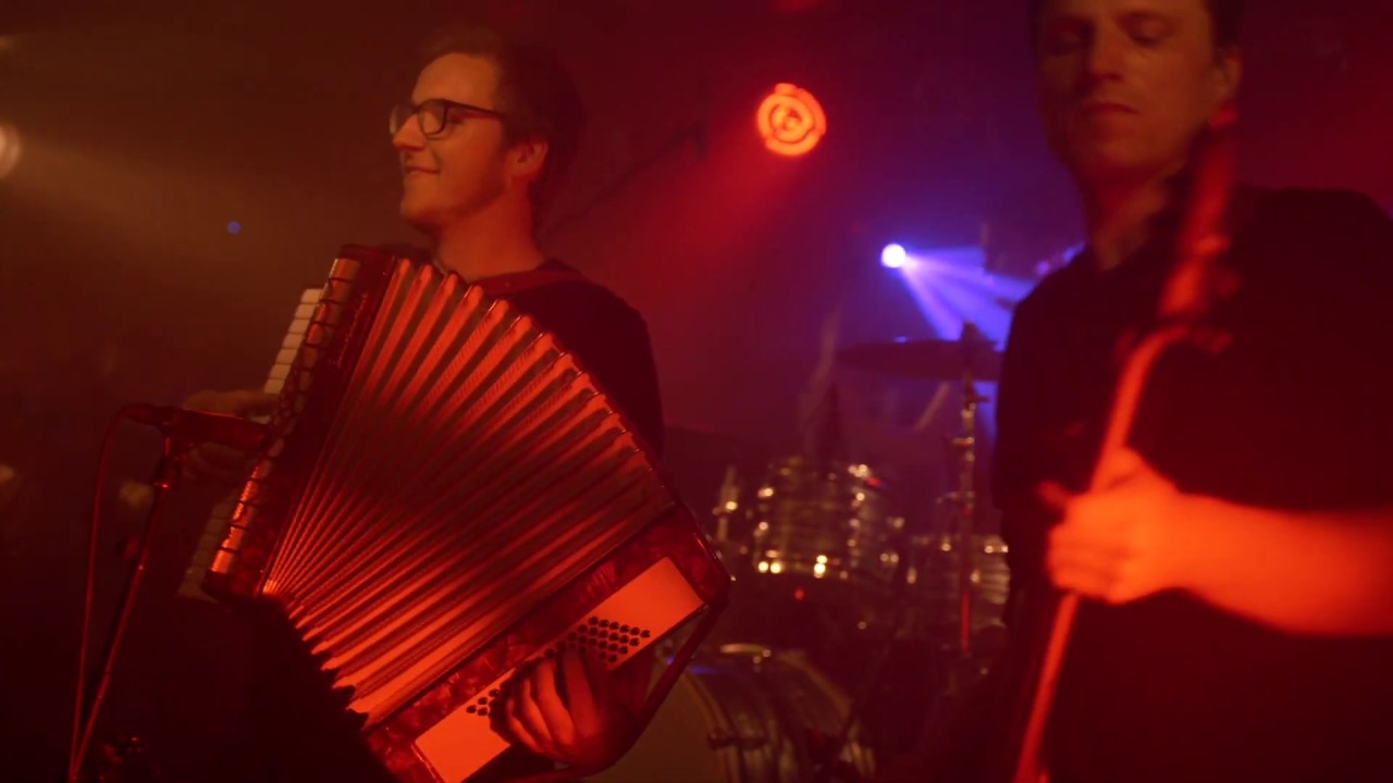 SOPHIA. & Band - Cigarettes & Beer (Live: Examenskonzert) - YouTube