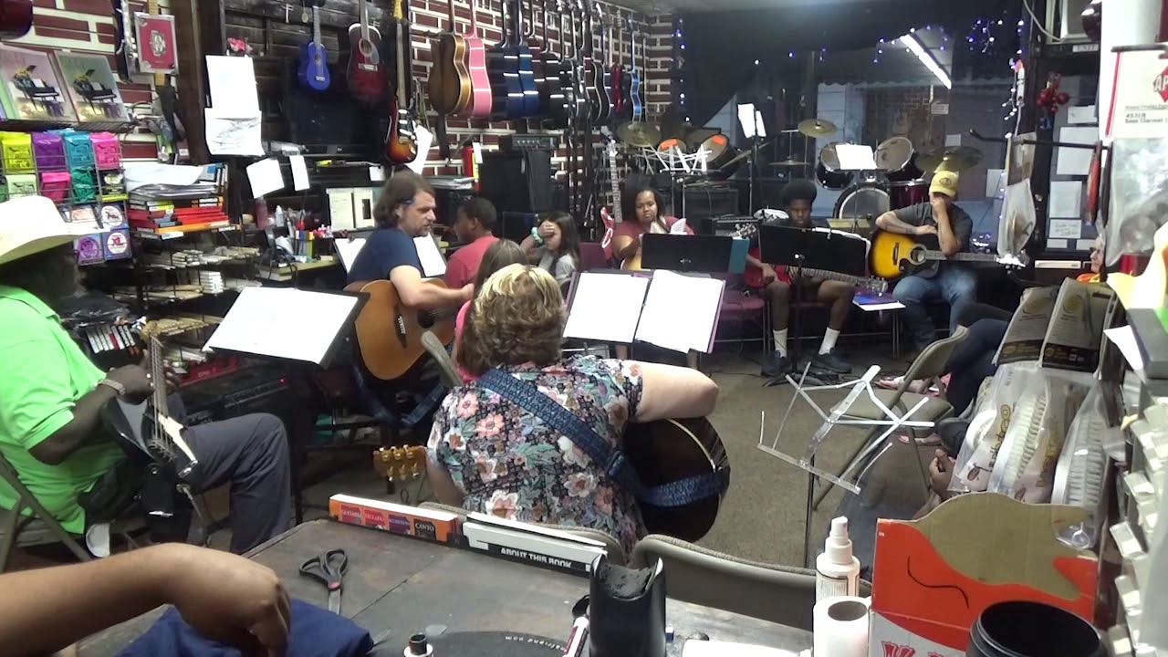 Munson Music - Open Jam - August 2019 - YouTube