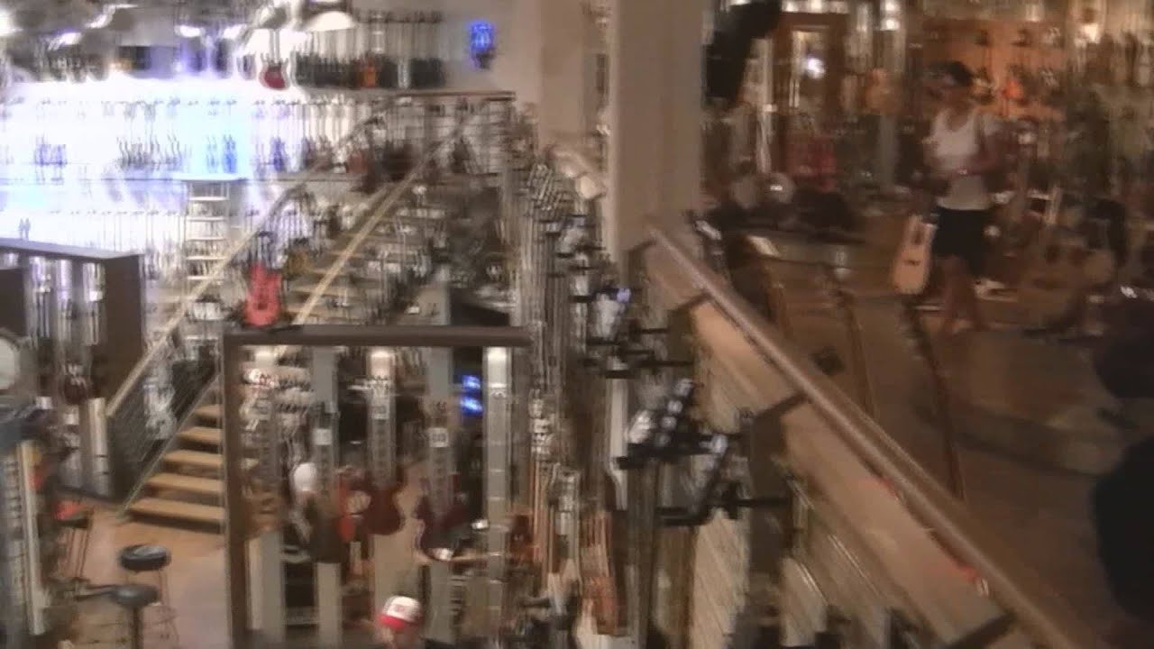 My visit to Musikhaus Thomann in Germany - YouTube