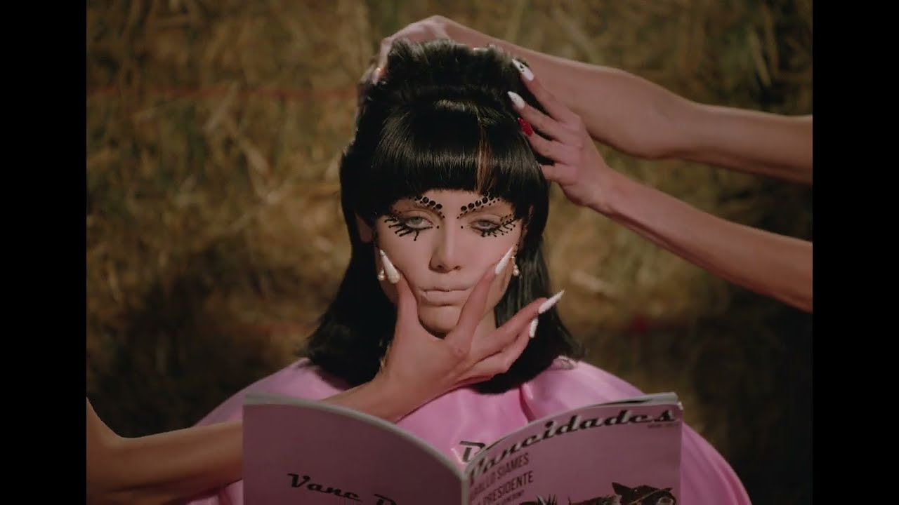 "HOOF" a Fashion Film by VANEBON/ Mariano Rodriguez/ Daniel Magaña ...