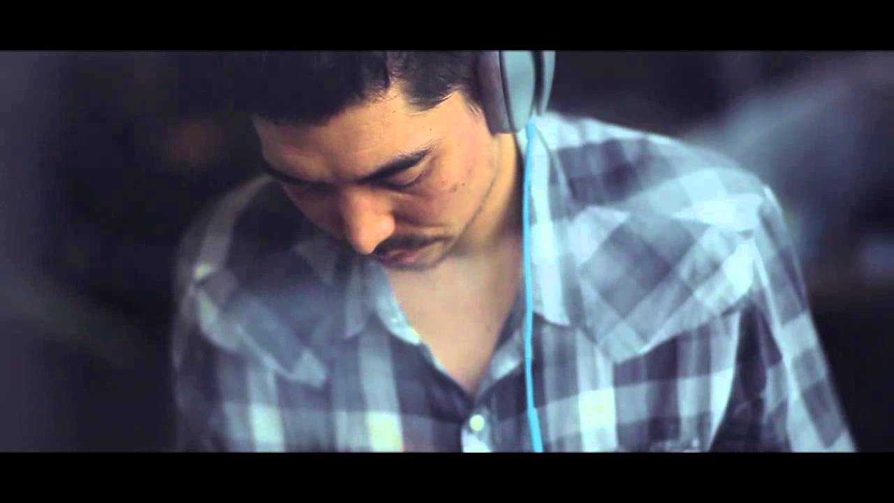 The Collective Presents Travis Holcombe - YouTube