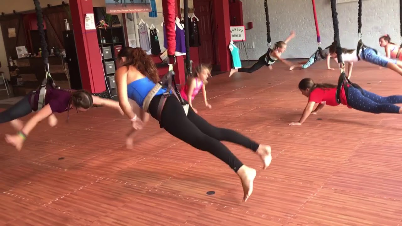 Teen Bungee, Bungee Dance - YouTube