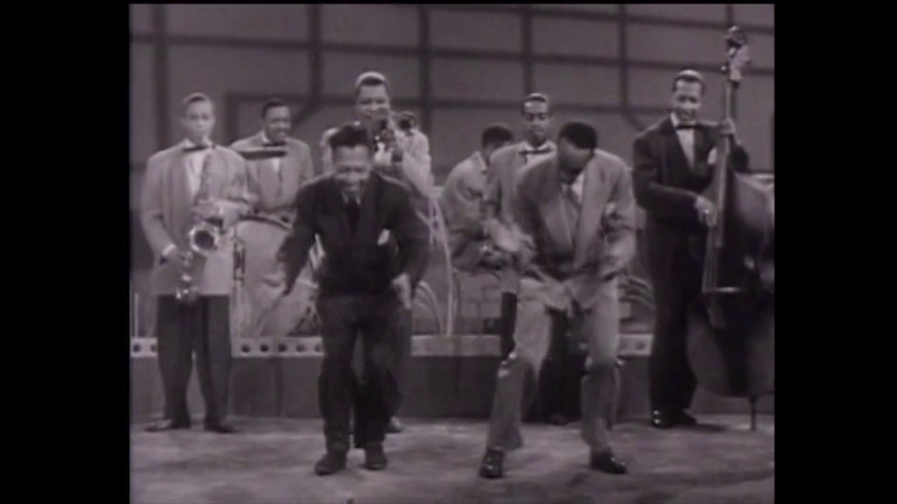 Sandin' Joe (1945) - Dallas Bartley & his band - YouTube
