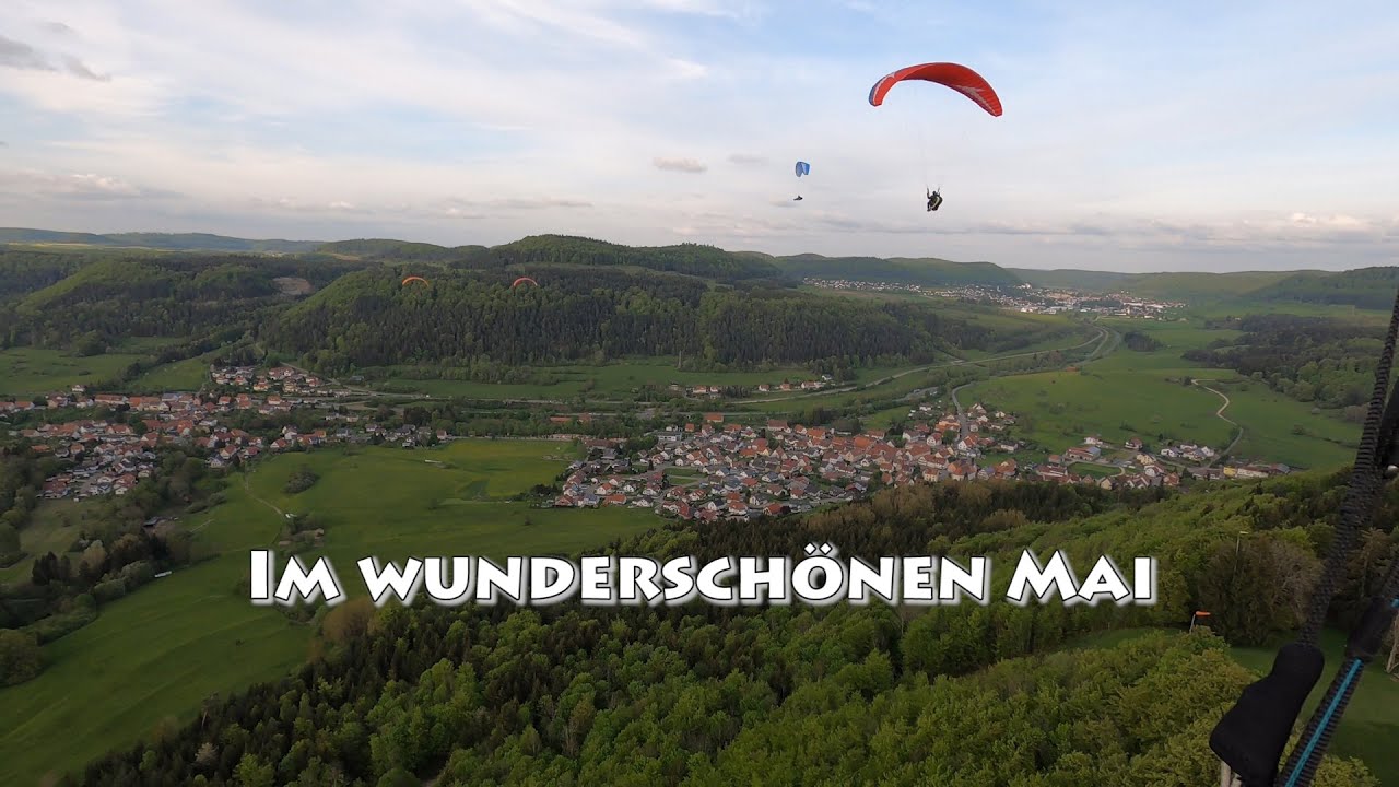Soaring mit dem Gleitschirm am Albtrauf im Killertal - YouTube