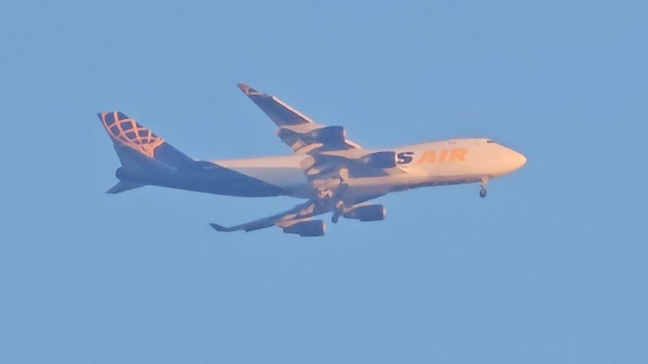 Airplane Landing Video 4k, Dubai 4K - YouTube