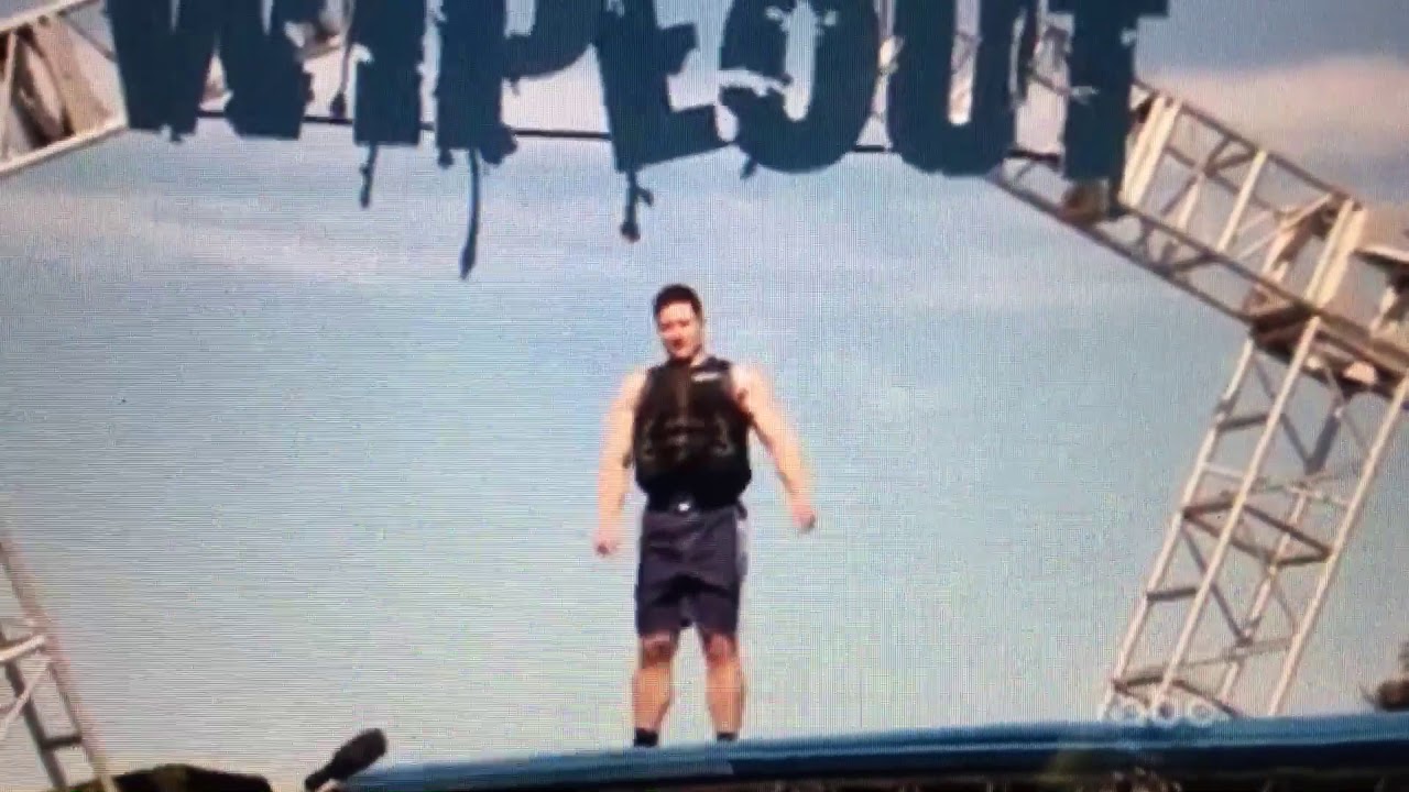 Dave Klec is back on Wipeout - YouTube