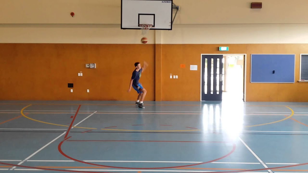 One handed dunk - YouTube