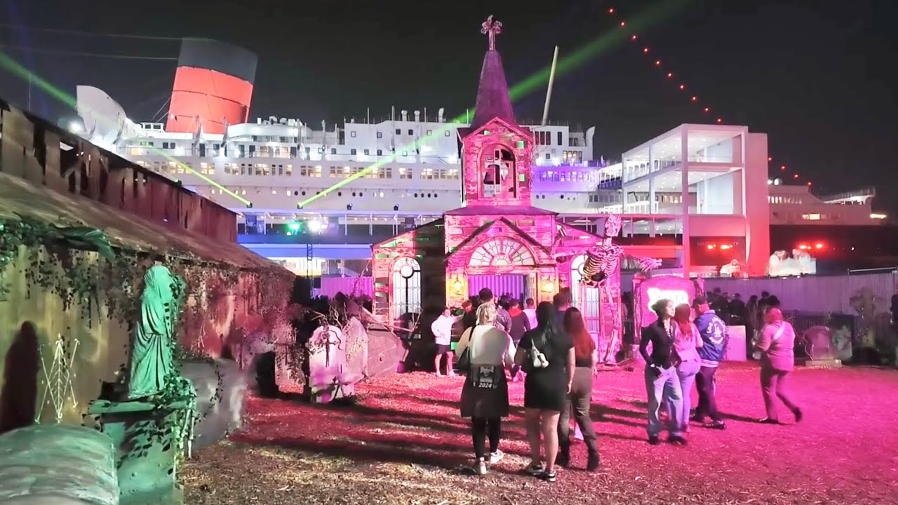 The Queen Mary DARK HARBOR Halloween Event - Inside The Haunted Ship ...