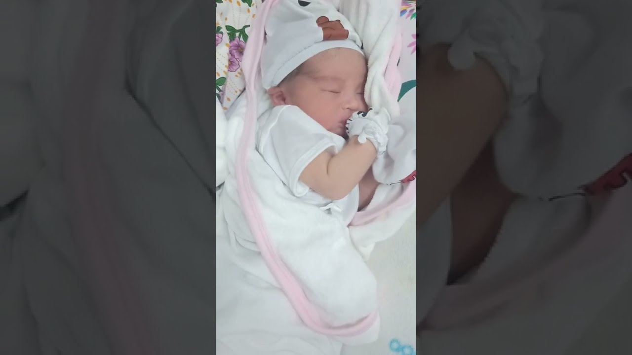 baby jaja in her first 26th hour - YouTube