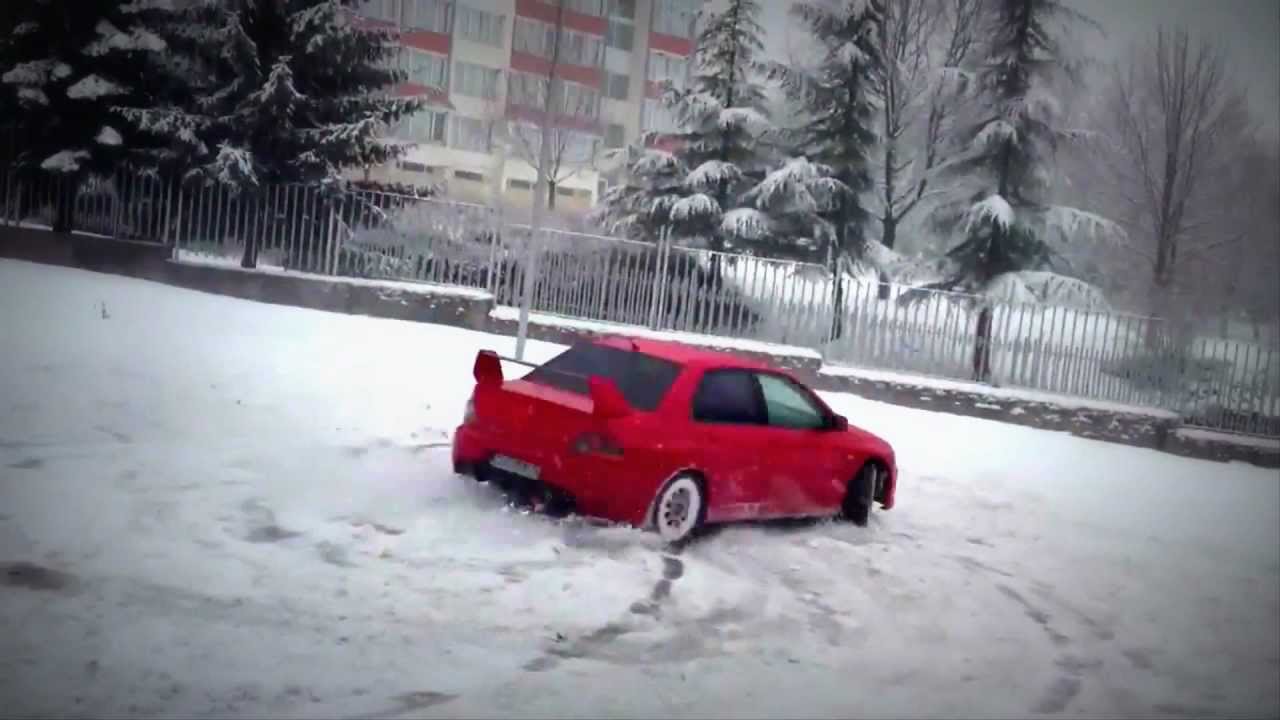 Mitsubishi Lancer Evo 8 - Drift on snow - YouTube