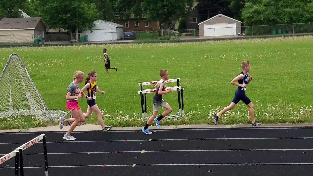 Quinlan 3000M Run - May 27, 2018 - YouTube