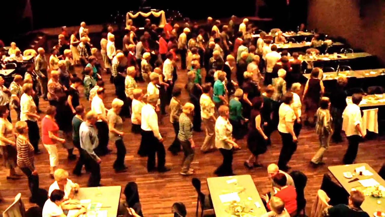 Okra line dance Beerse 23 03 2010 - YouTube