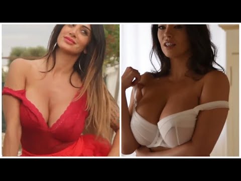 Backstage CALENDARI: Marika Fruscio VS Fabiana Britto. Super sexy HUGE BOOBS MILF!!!
