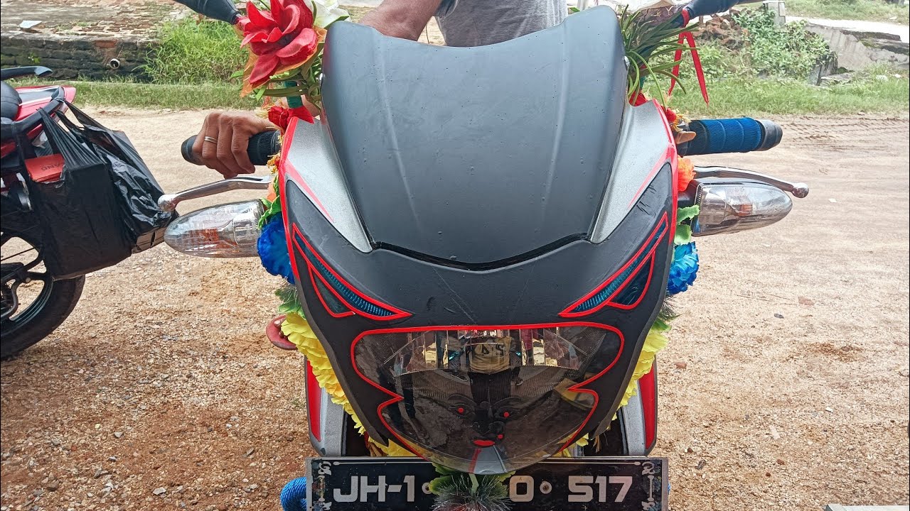 matt black vinyl wrapping on apache rtr 160 in front visor - YouTube