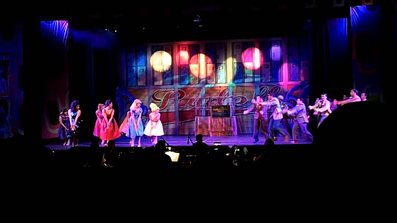 Shakin at the high school hop - Choreography by Amanda Grace - YouTube