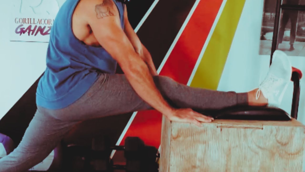 📦 Best HAMSTRINGS Stretch for Men to Alleviate Back Pain - YouTube
