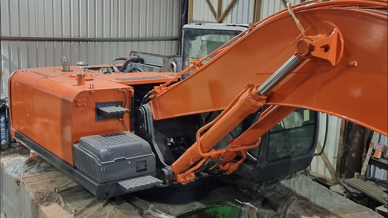 We painting the 280 Hitachi Excavator - YouTube