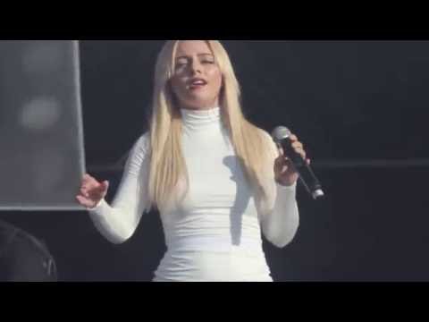 SEREBRO - Сломана (Live @ VK Fest)